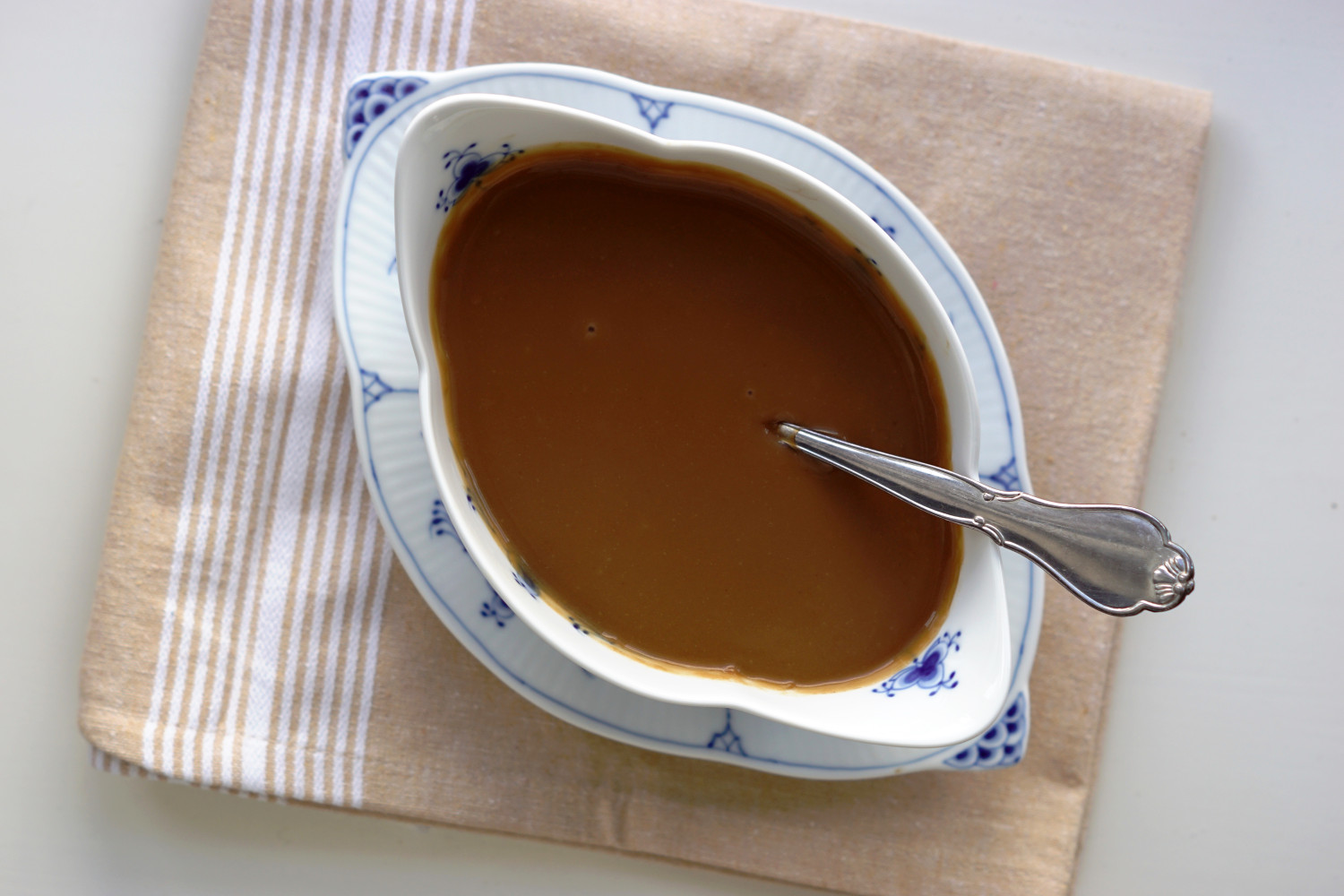 Grundopskrift: Brun sovs - Forstadsmor